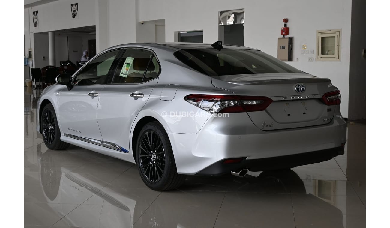New Toyota Camry Grande Hybrid 2023 for sale in Abu Dhabi - 658130
