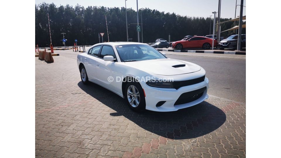 Used Dodge Charger SXT 2020 for sale in Dubai - 670190