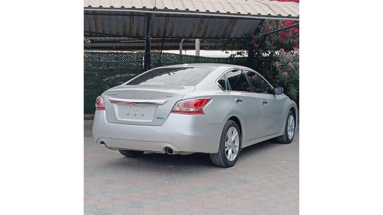 Used Nissan Altima SV 2014 for sale in Dubai - 730166