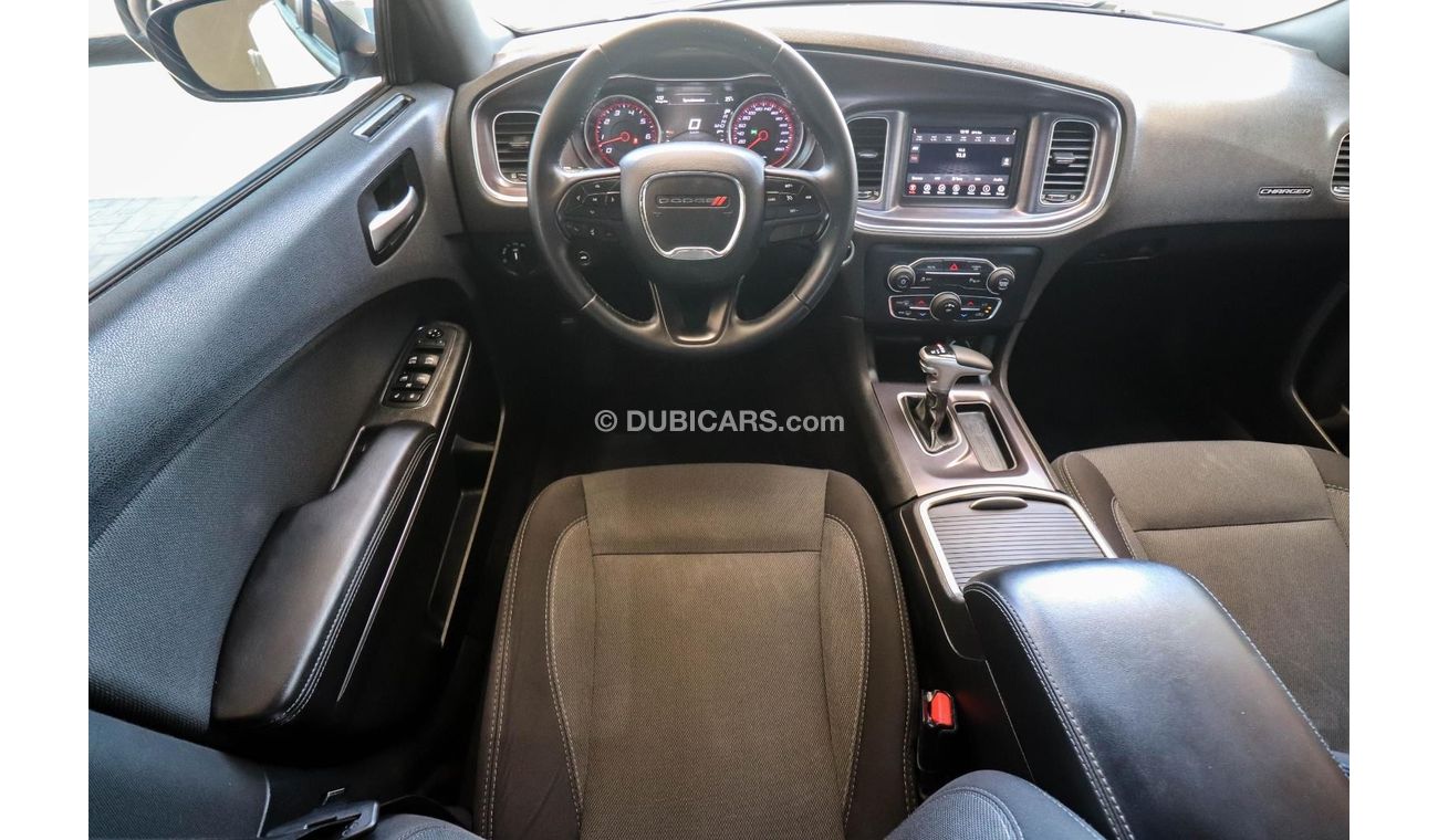Used Dodge Charger LA 2018 for sale in Dubai - 605301