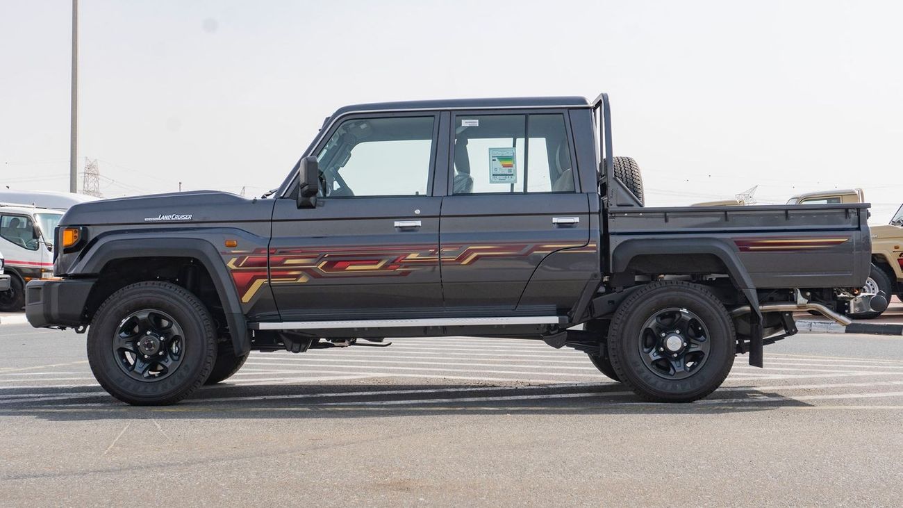 جديدة تويوتا لاند كروزر بيك آب 2024 Toyota LC79 Double Cabin 2.8L Diesel AT (Dark Gray) 2024 ...