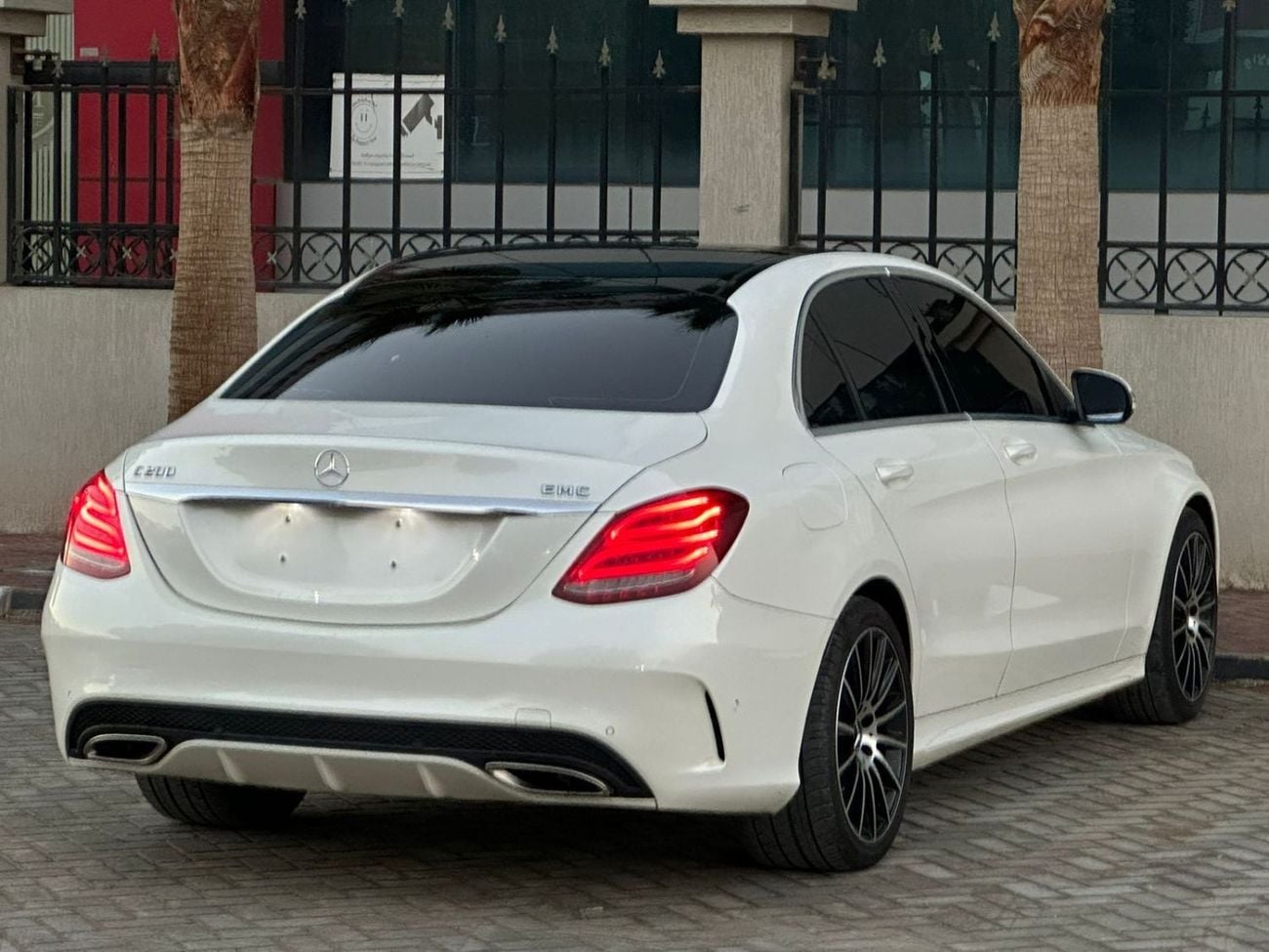 Used Mercedes-Benz C200 Elegance 2016 for sale in Dubai - 713767