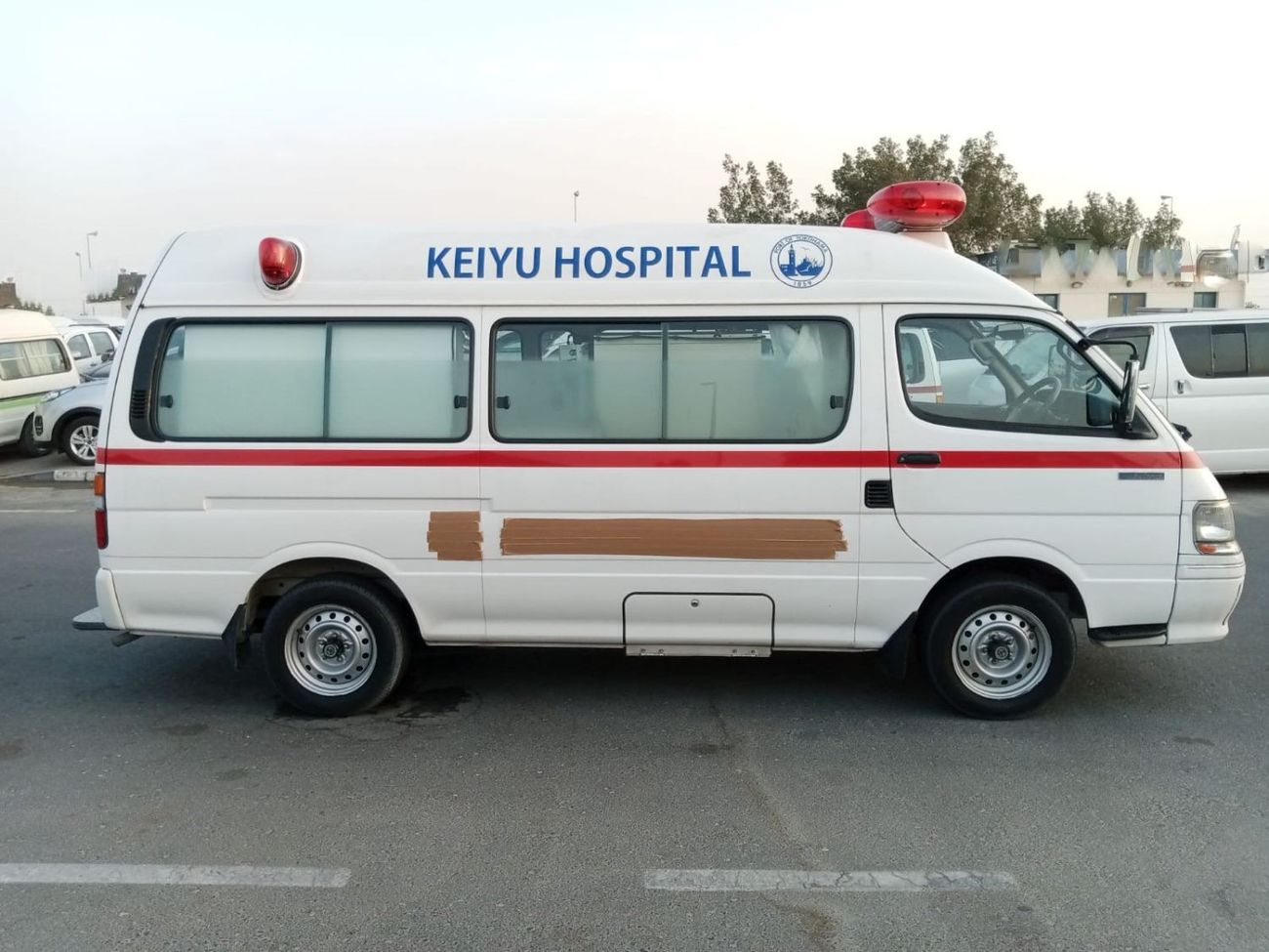 مستعملة تويوتا هاياس TOYOTA HIACE AMBULANCE RIGHT HAND DRIVE (PM1044) 1997 للبيع في دبي - 487056