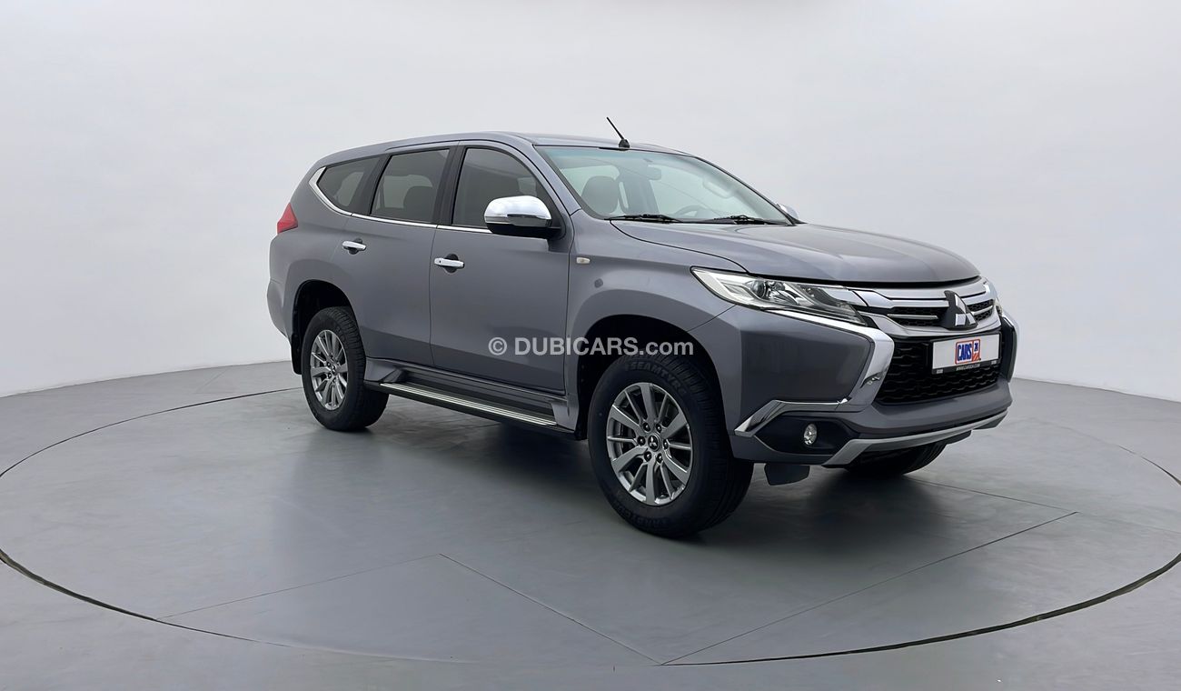 Used Mitsubishi Montero Sport RWD 3000 2017 for sale in Dubai - 493785