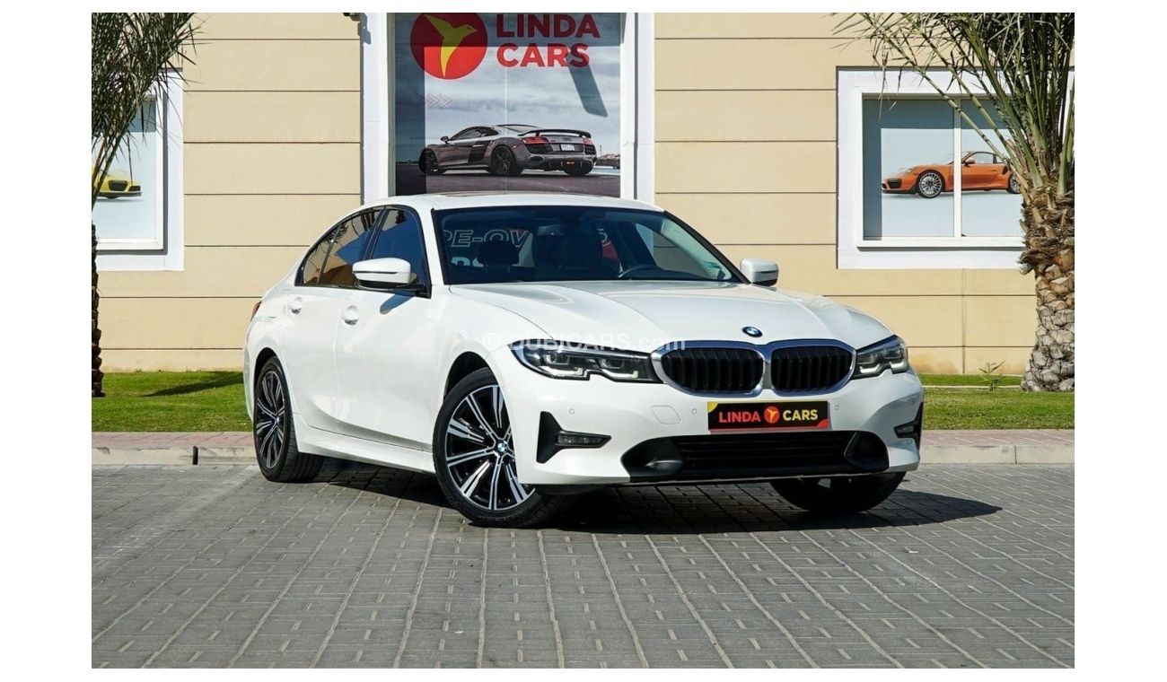 Used BMW 320i Exclusive 2020 for sale in Dubai - 696045