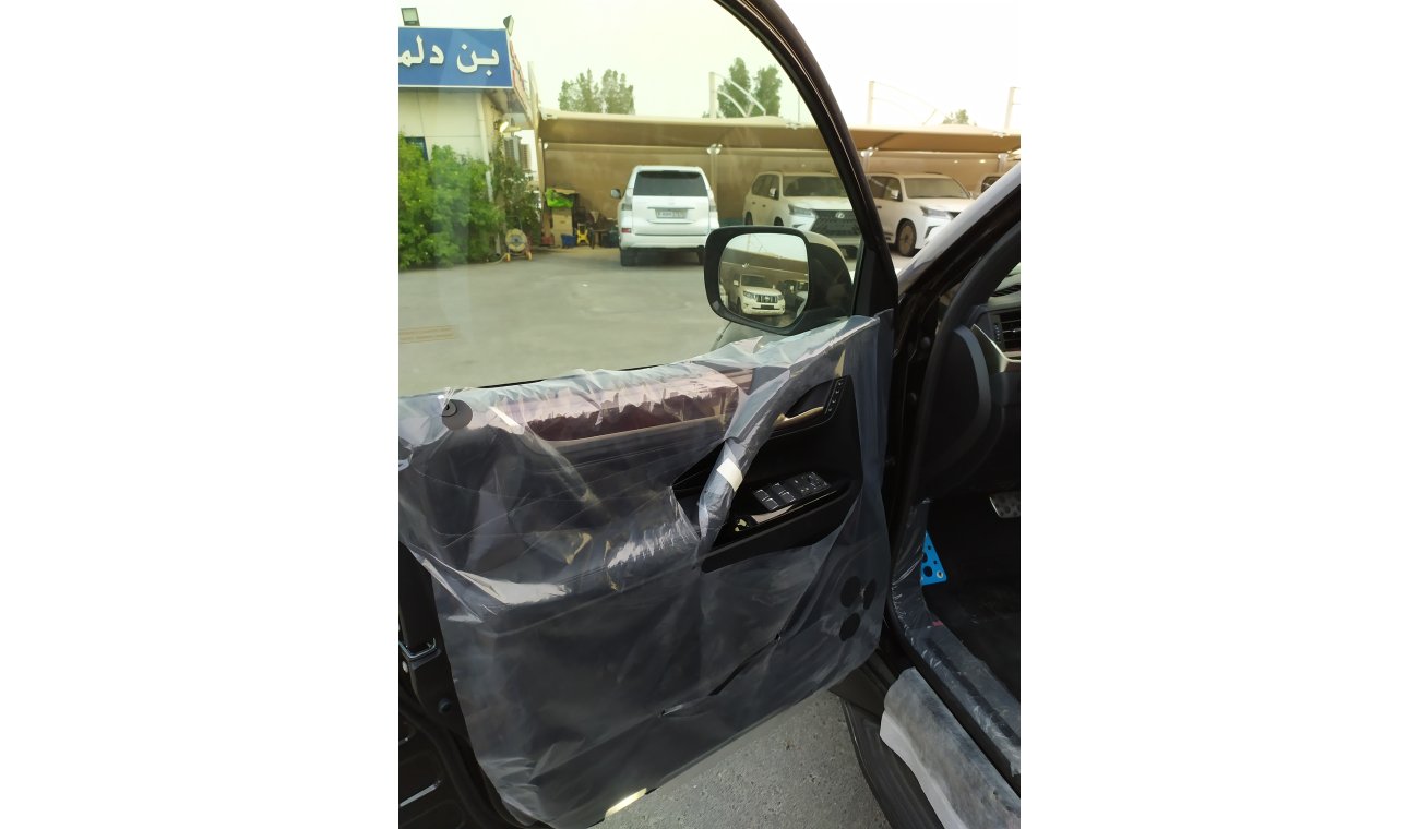 New Lexus LX 570 Kuro Black Diamond Edition 2019 for sale in Dubai - 251497