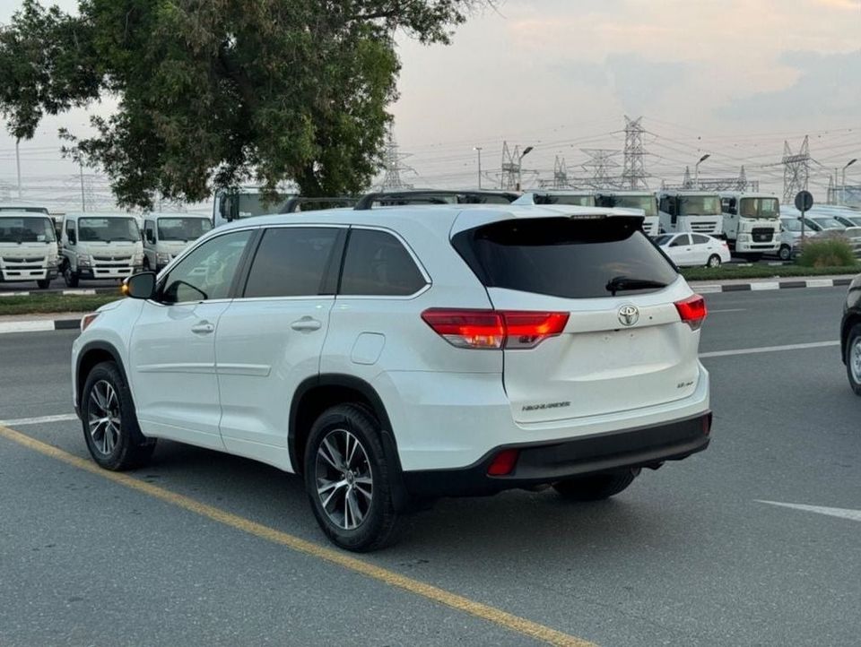 Used Toyota Highlander 2018 LE 4x4 MID OPTION V6 US SPEC 2018 for sale ...