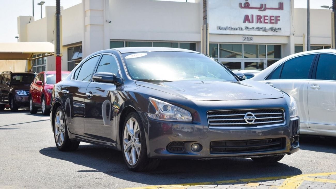 Used Nissan Maxima 2012 for sale in Dubai - 552237