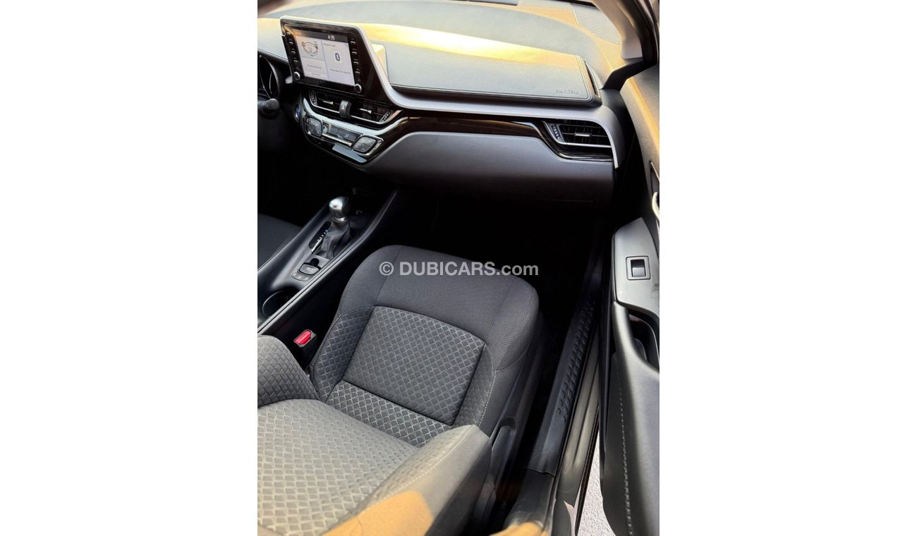Used Toyota CHR Dynamic 1.8L 2021 for sale in Dubai - 810337