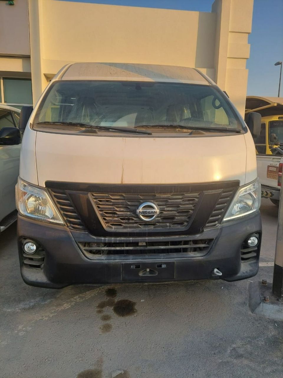 نيسان أورفان DX 2.5L DIESEL BUS MANUAL TRANMISSION للبيع: 69,000 درهم. أبيض, 2019