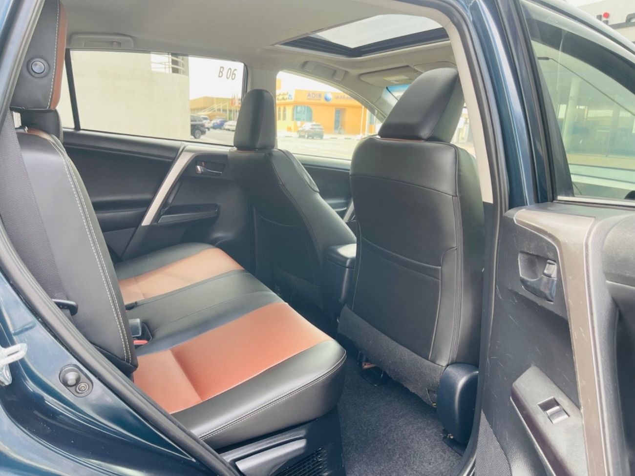 Used Toyota RAV4 Platinum Hybrid AWD full option 2017 for sale in Dubai ...