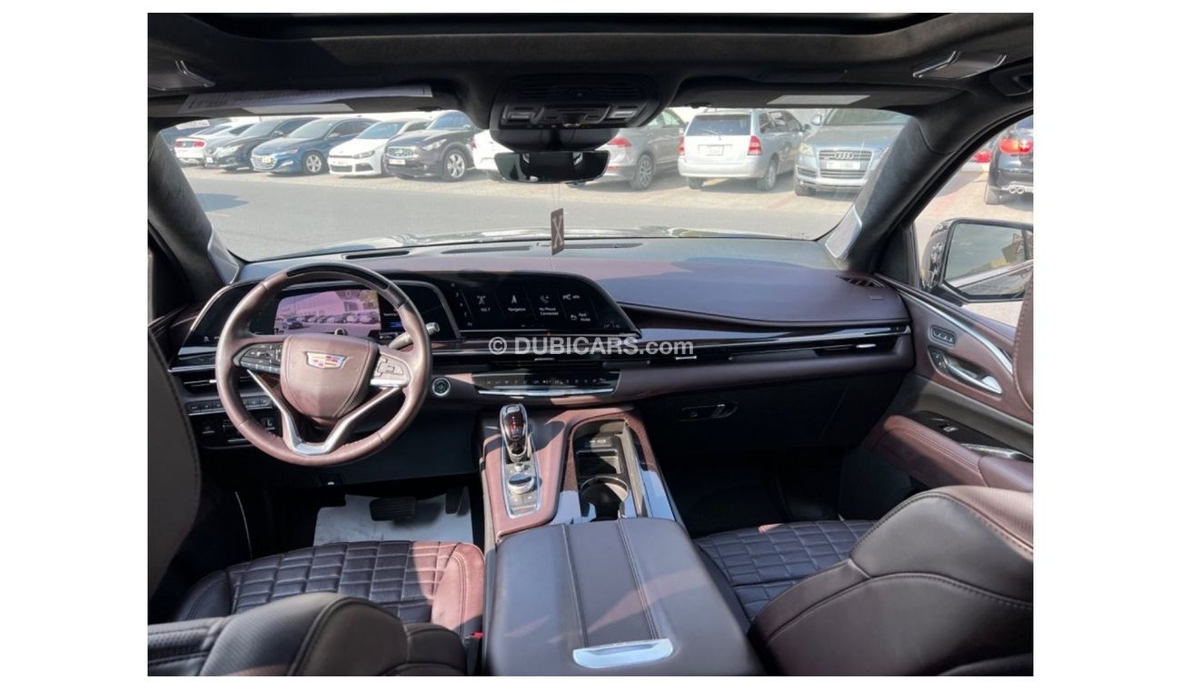 Used Cadillac Escalade 2021 for sale in Sharjah - 696319