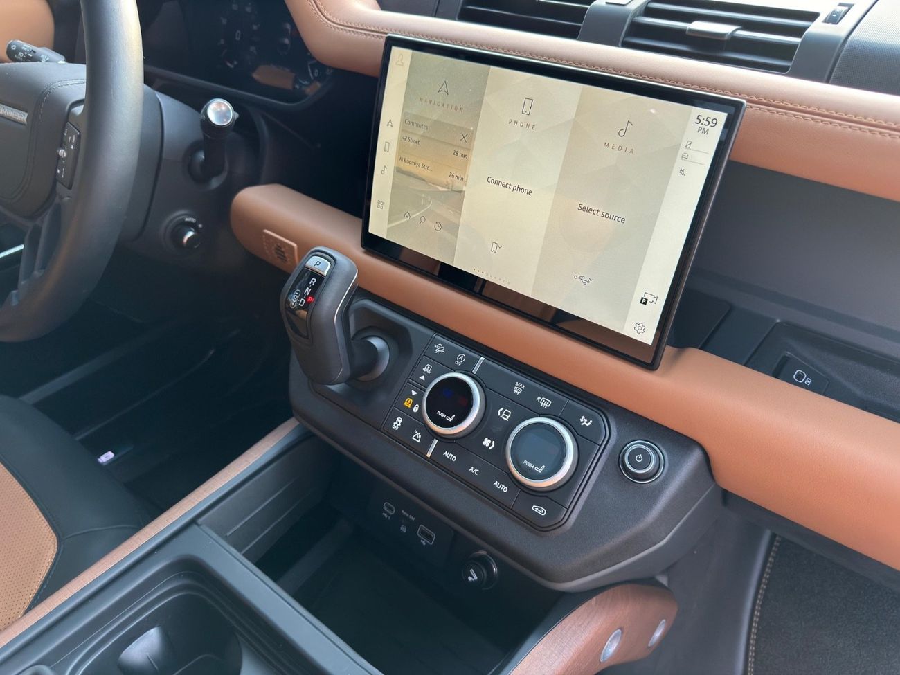 Used Land Rover Defender P400 90 X-Dynamic HSE 3.0L (5 Seater) 2024 for sale in Dubai - 854802