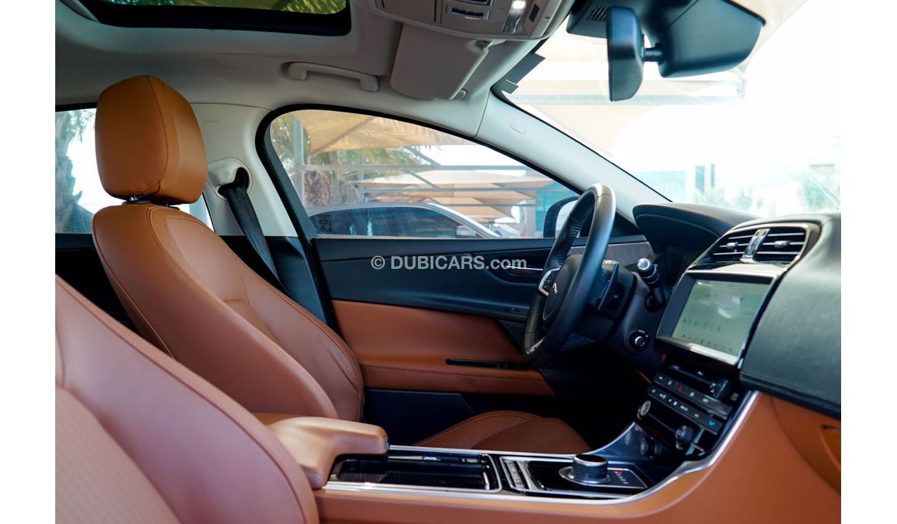 Used Jaguar XE Prestige 2018 for sale in Dubai - 694536