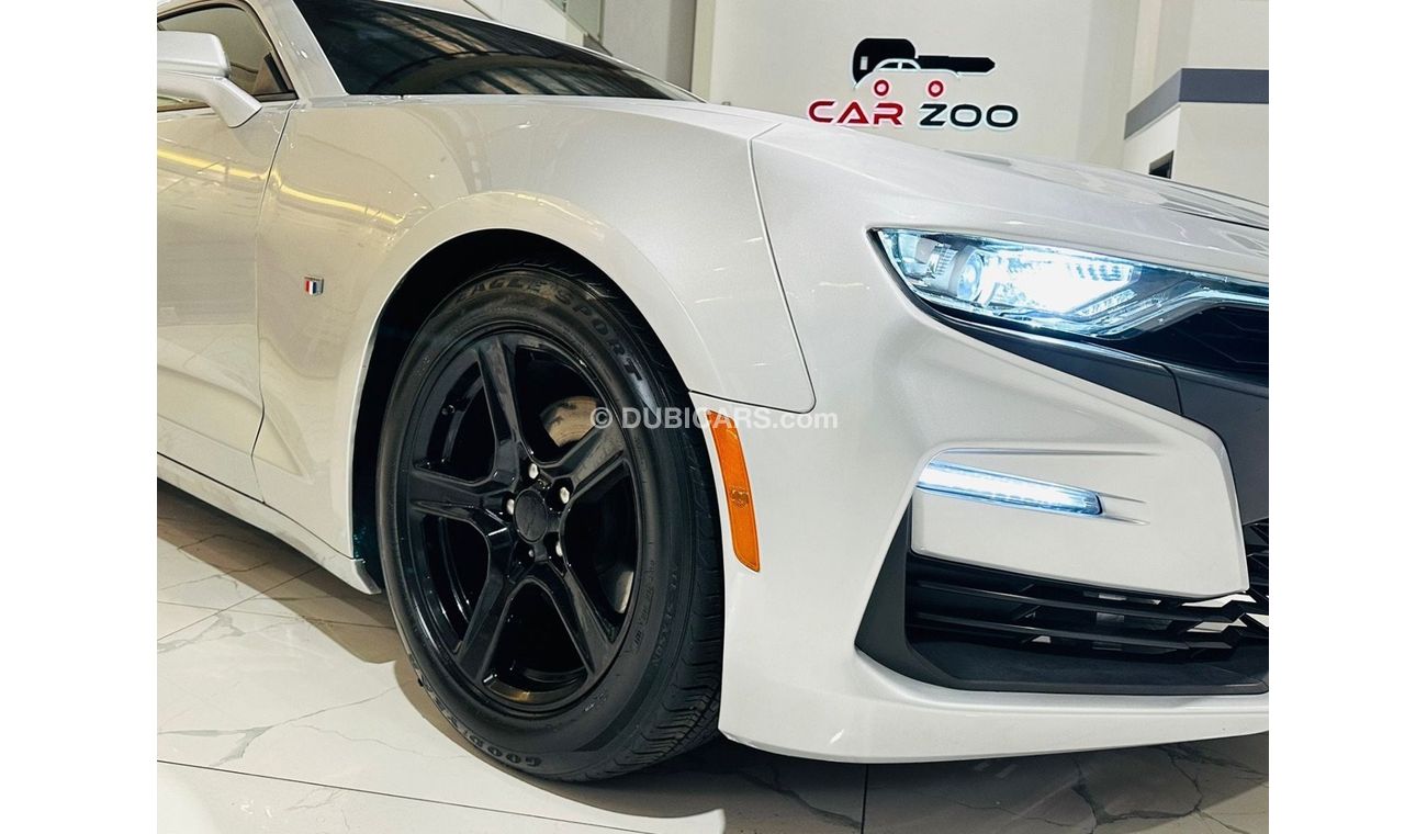 Used Chevrolet Camaro LT2 2019 for sale in Dubai - 655933