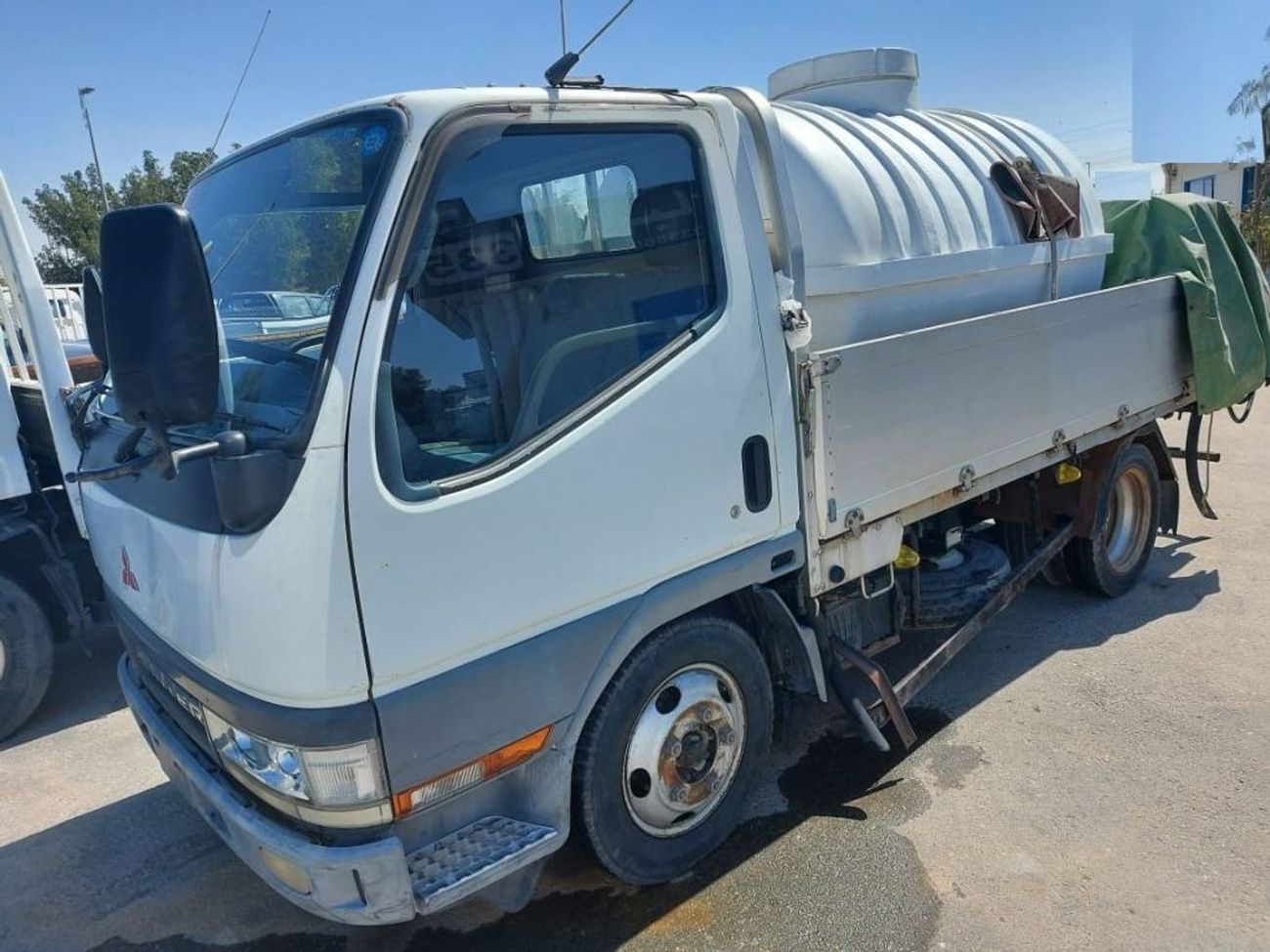 Used Mitsubishi Fuso Canter TRUCK 1999 2 TON 4M51 ENGINE WHITE COLOUR ...