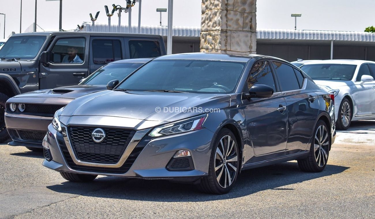 Used Nissan Altima 2019 for sale in Dubai - 609015
