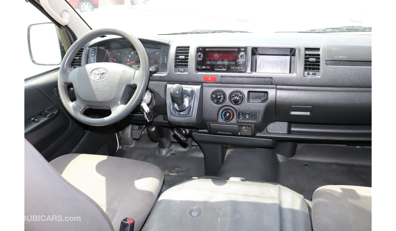 Used Toyota Hiace MID ROOF 15 SEATER BUS 2015 for sale in Dubai - 230770