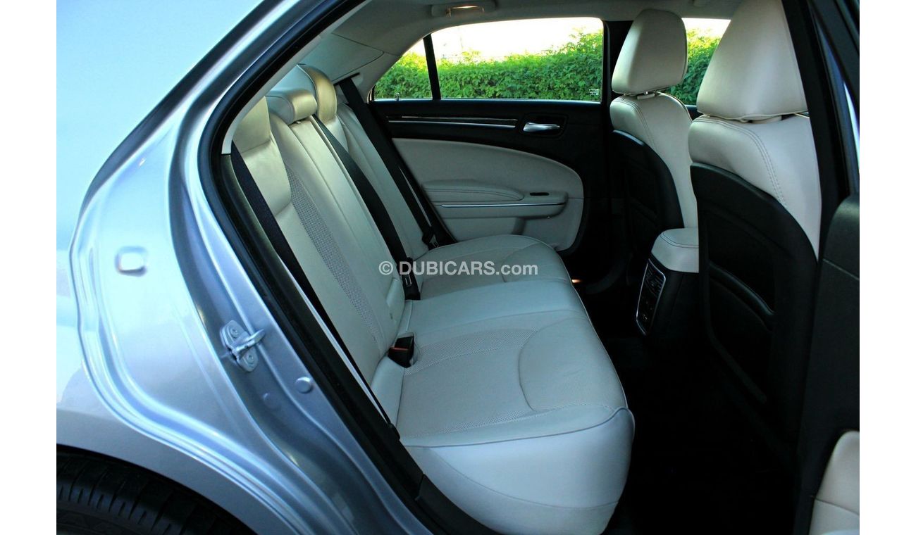 Used Chrysler 300C V6 FULL OPTION 2016 - AL FUTTAIM -- EXCELLENT ...