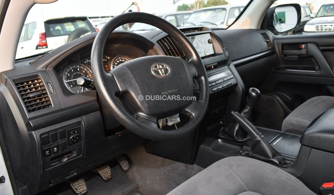 Used Toyota Land Cruiser GX V6 2021 for sale in Dubai - 671994