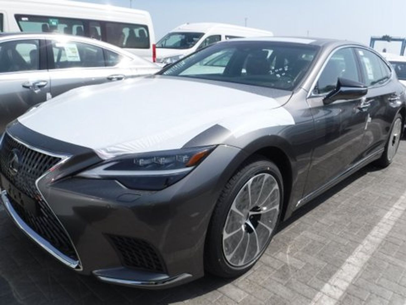 New Lexus LS500 3.5L Pet A/T - 23YM - HYB - GRY_TAN (FOR EXPORT) 2023 ...