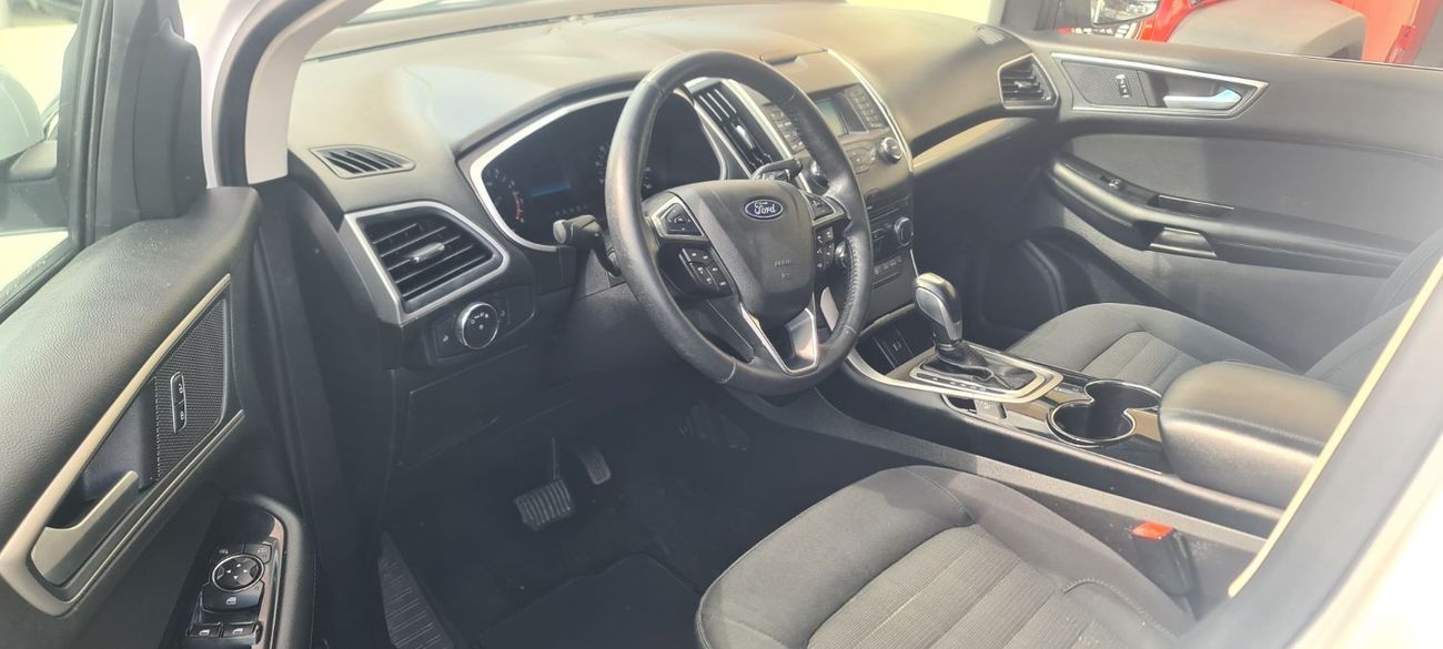 Used Ford Edge SEL 2018 for sale in Dubai - 712349