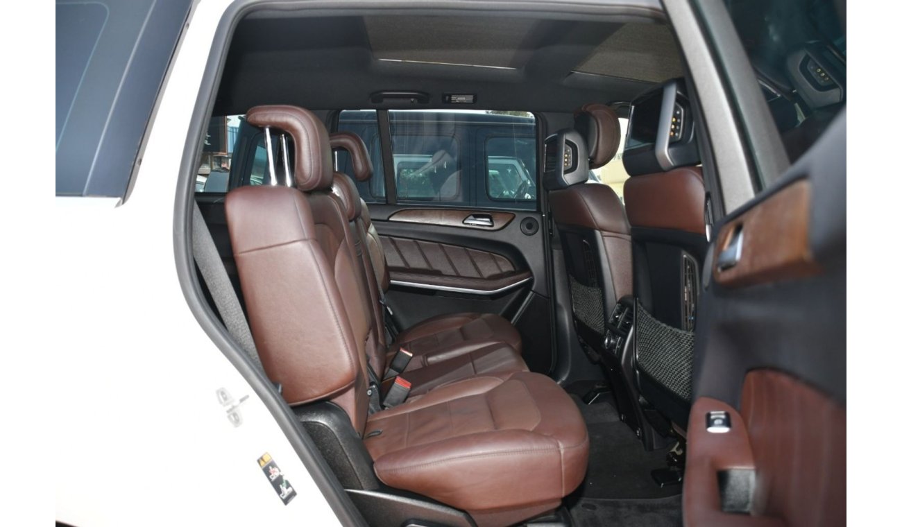 Used Mercedes-Benz GL 500 2015 for sale in Dubai - 297083