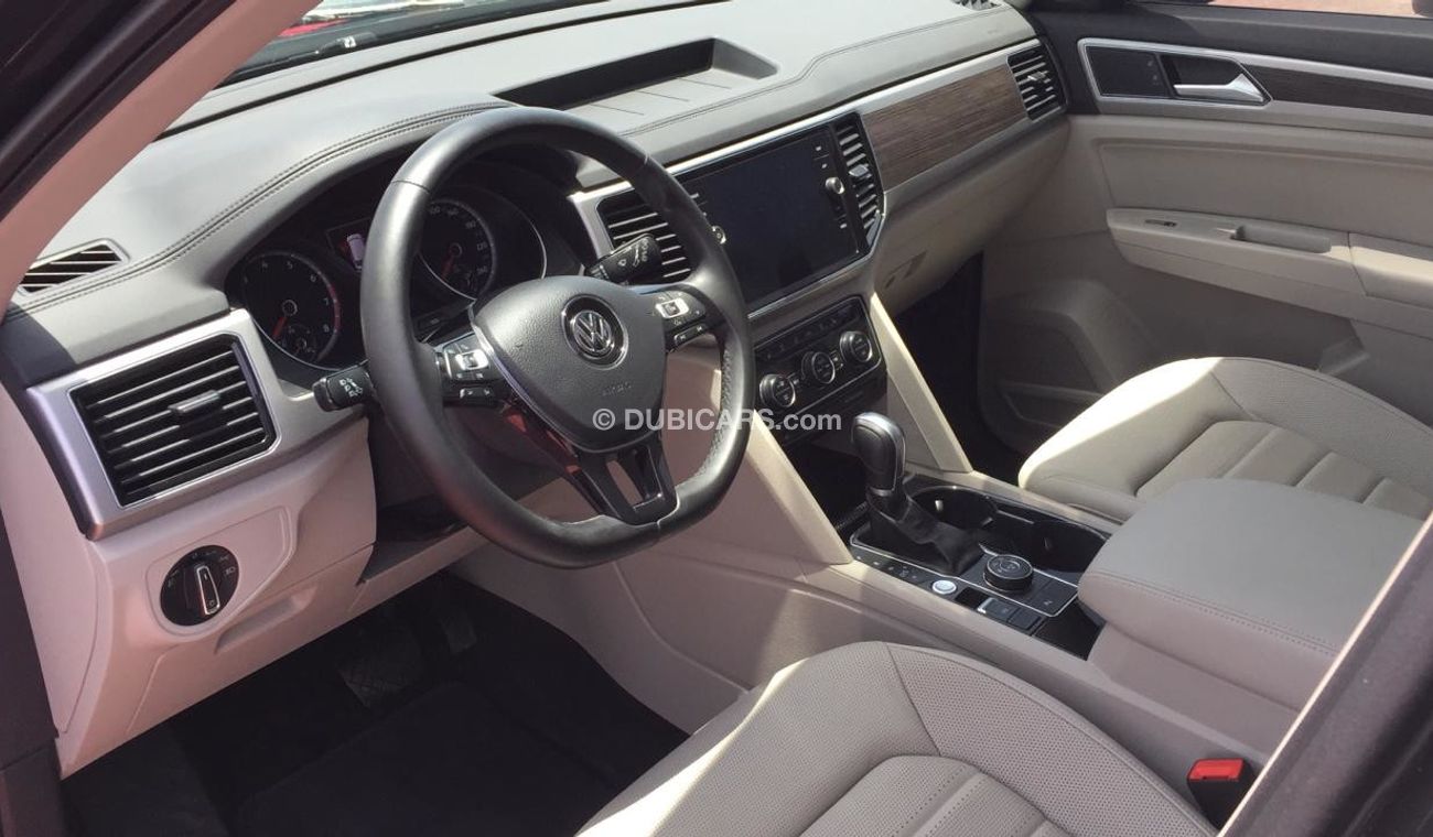 Used Volkswagen Atlas V6 7 SEATER 2019 for sale in Dubai - 231600