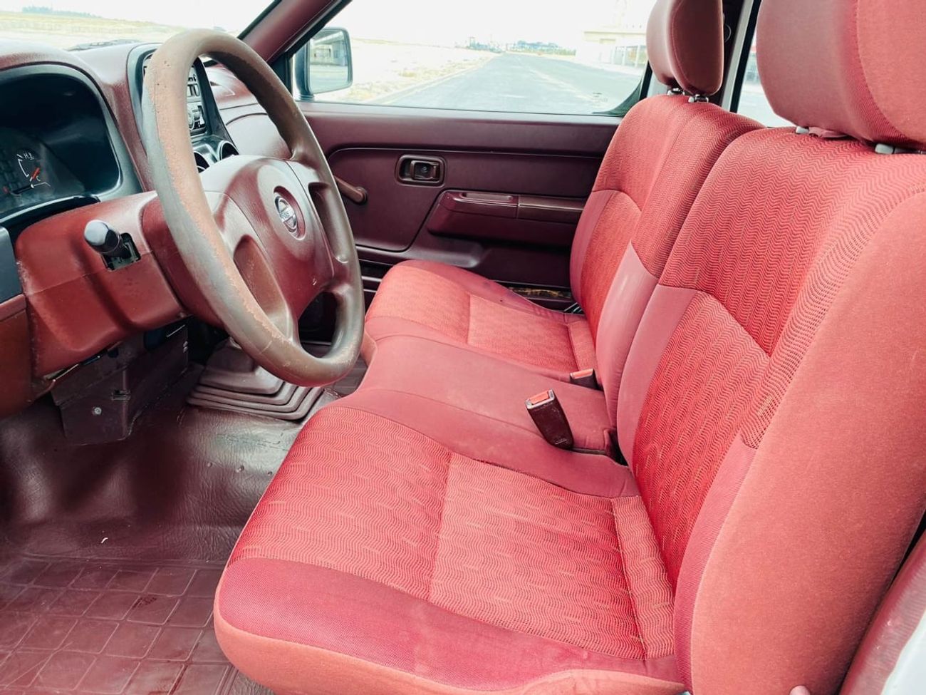 Used Nissan Pickup Good condition car GCC 2015 for sale in Dubai - 732156