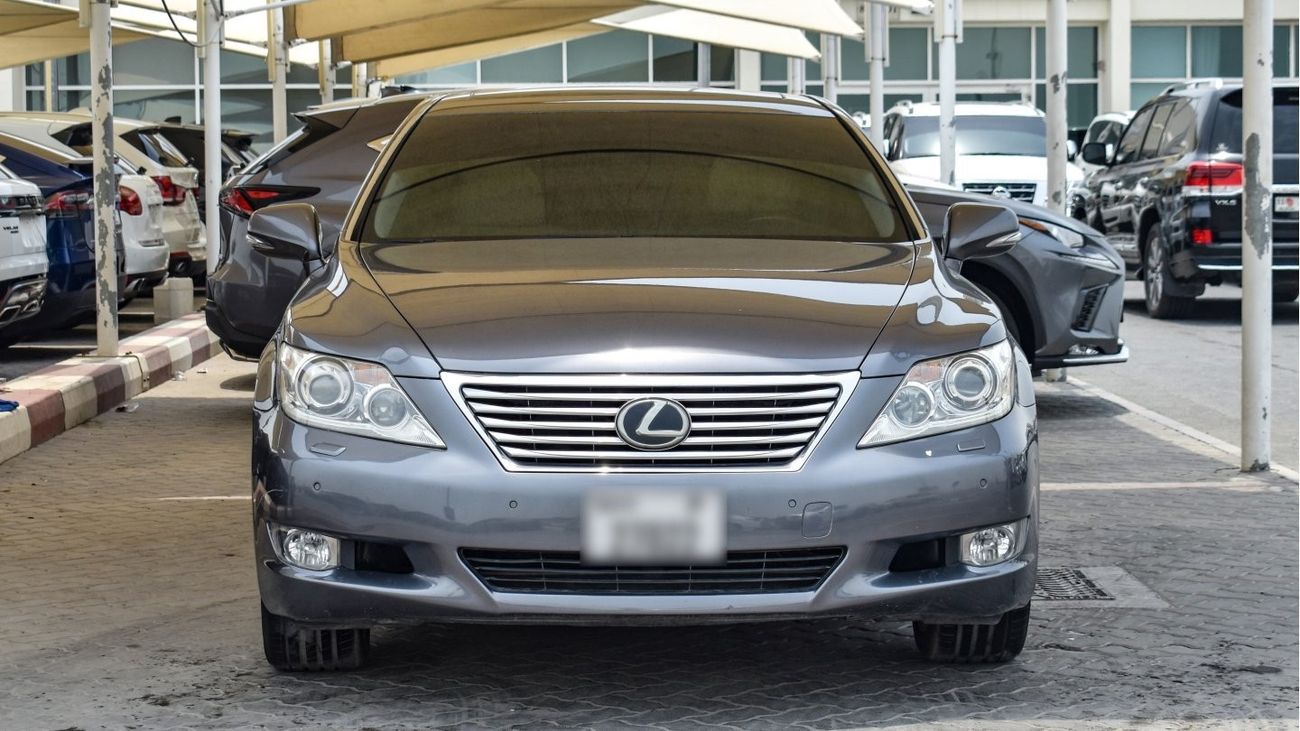 Used Lexus LS460 LS460L 2012 for sale in Sharjah - 761578
