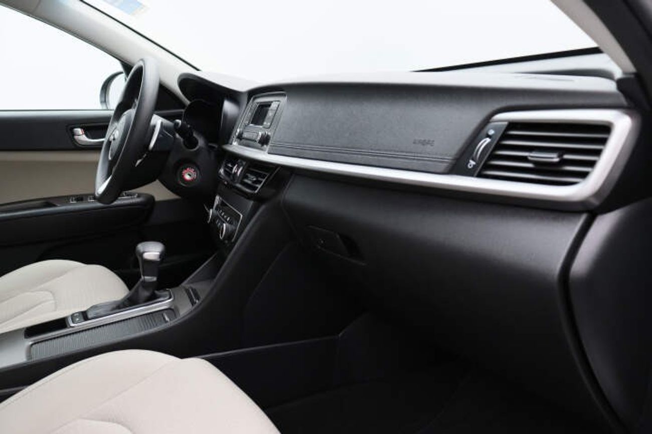 Used Kia Optima LX 2.4 2020 for sale in Dubai - 604755