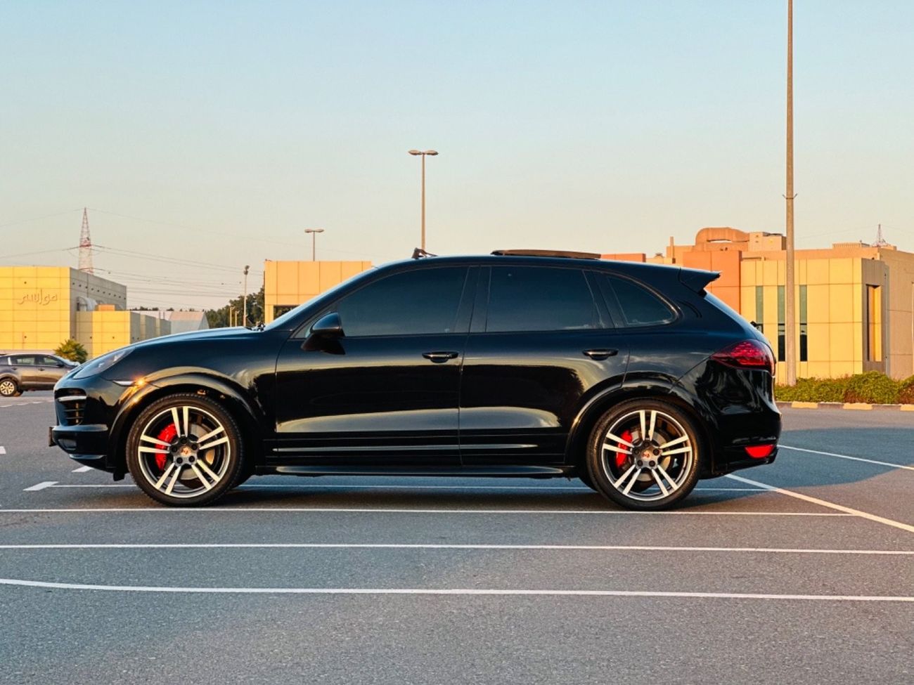Used PORSCHE CAYENNE GTS MODEL 2014 GCC SPACE 2014 for sale in Dubai ...