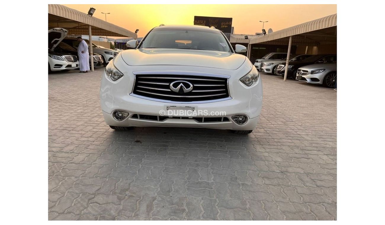 Used Infiniti FX37 IMPORT JAPAN VCC 2013 for sale in Dubai - 644318