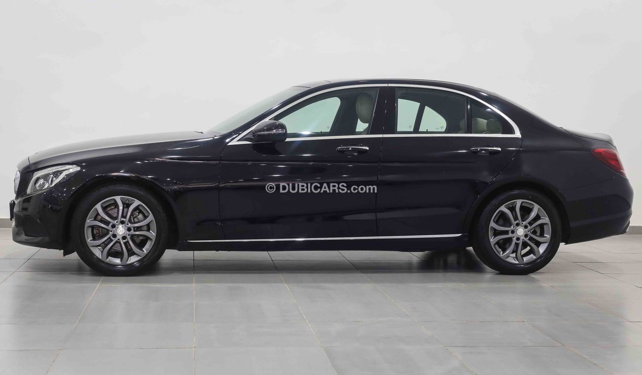 Used Mercedes-Benz C200 2016 for sale in Dubai - 114588