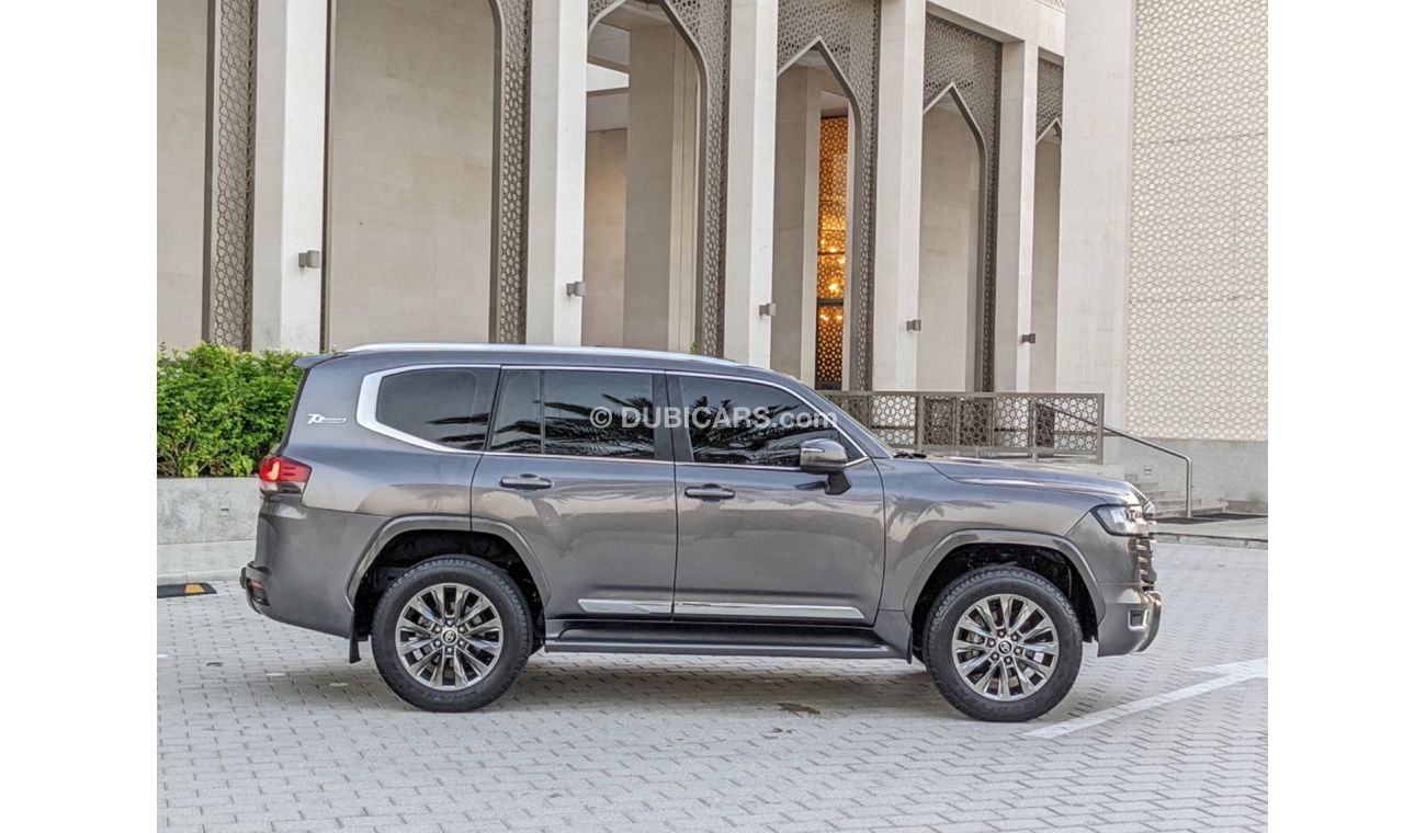 Used Toyota Land Cruiser 2022 for sale in Dubai - 689974