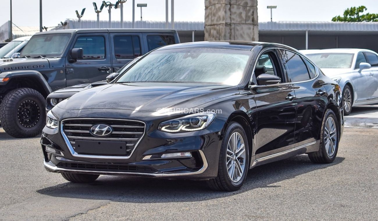 Used Hyundai Azera 2018 for sale in Dubai - 609079