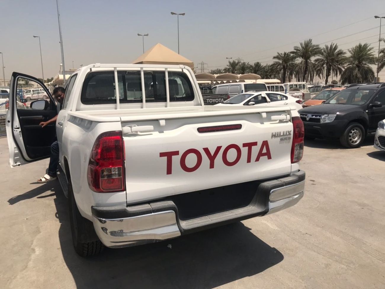 New Toyota Hilux disel 4x4 2018 for sale in Dubai - 187776