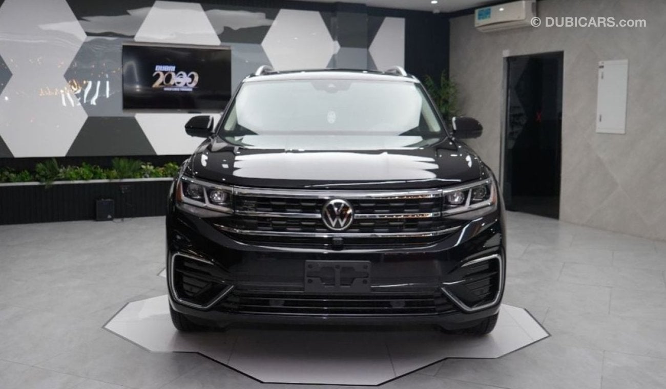 Used Volkswagen Atlas R-LINE 2021 for sale in Sharjah - 597570