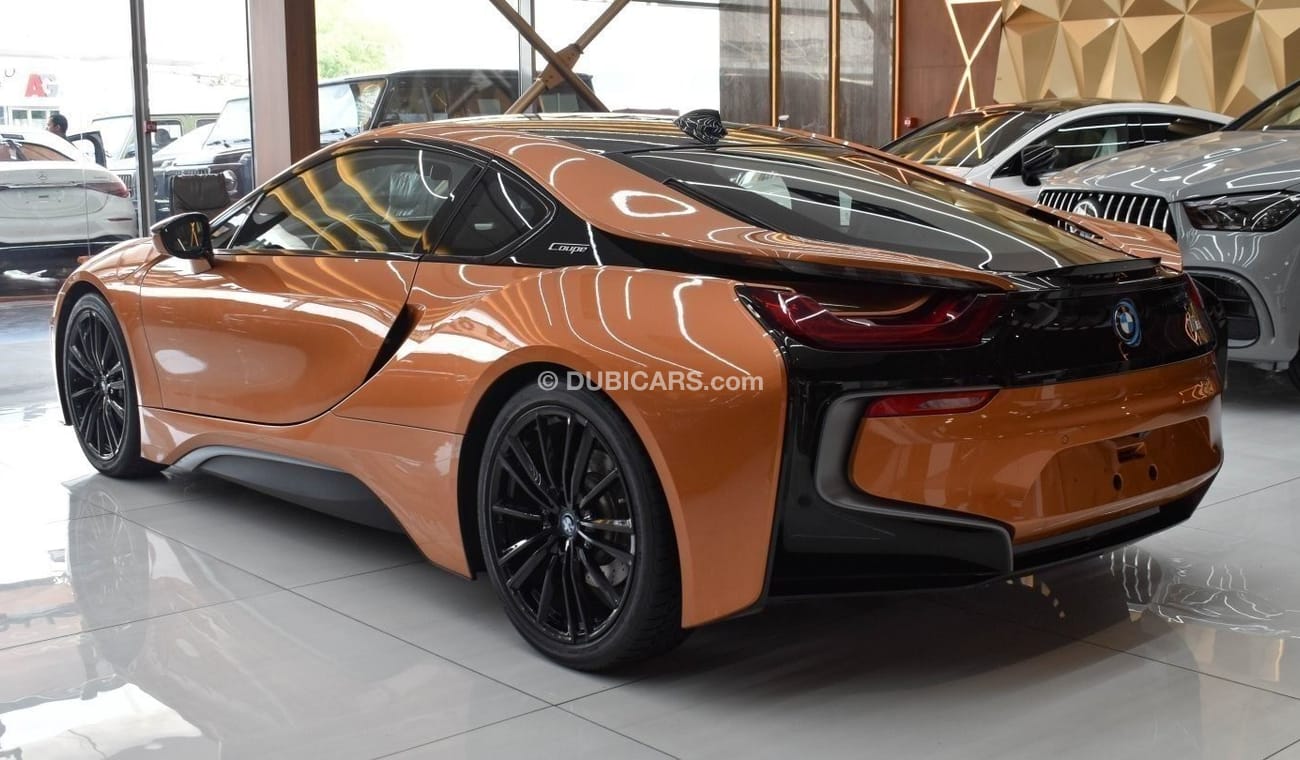 Used BMW i8 TURBO PLUG-IN HYBRID 2019 2019 for sale in Dubai - 743899