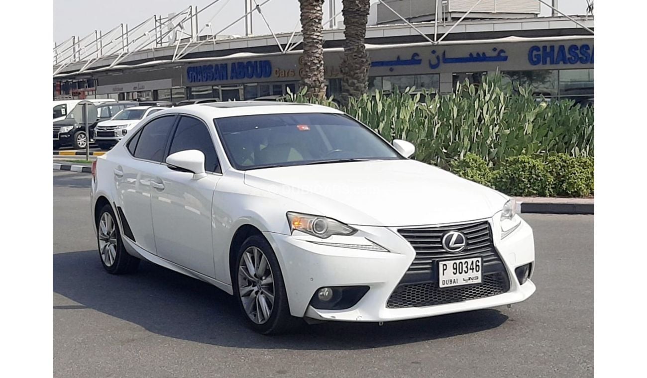 Used Lexus IS250 Premier 2014 for sale in Dubai - 675335