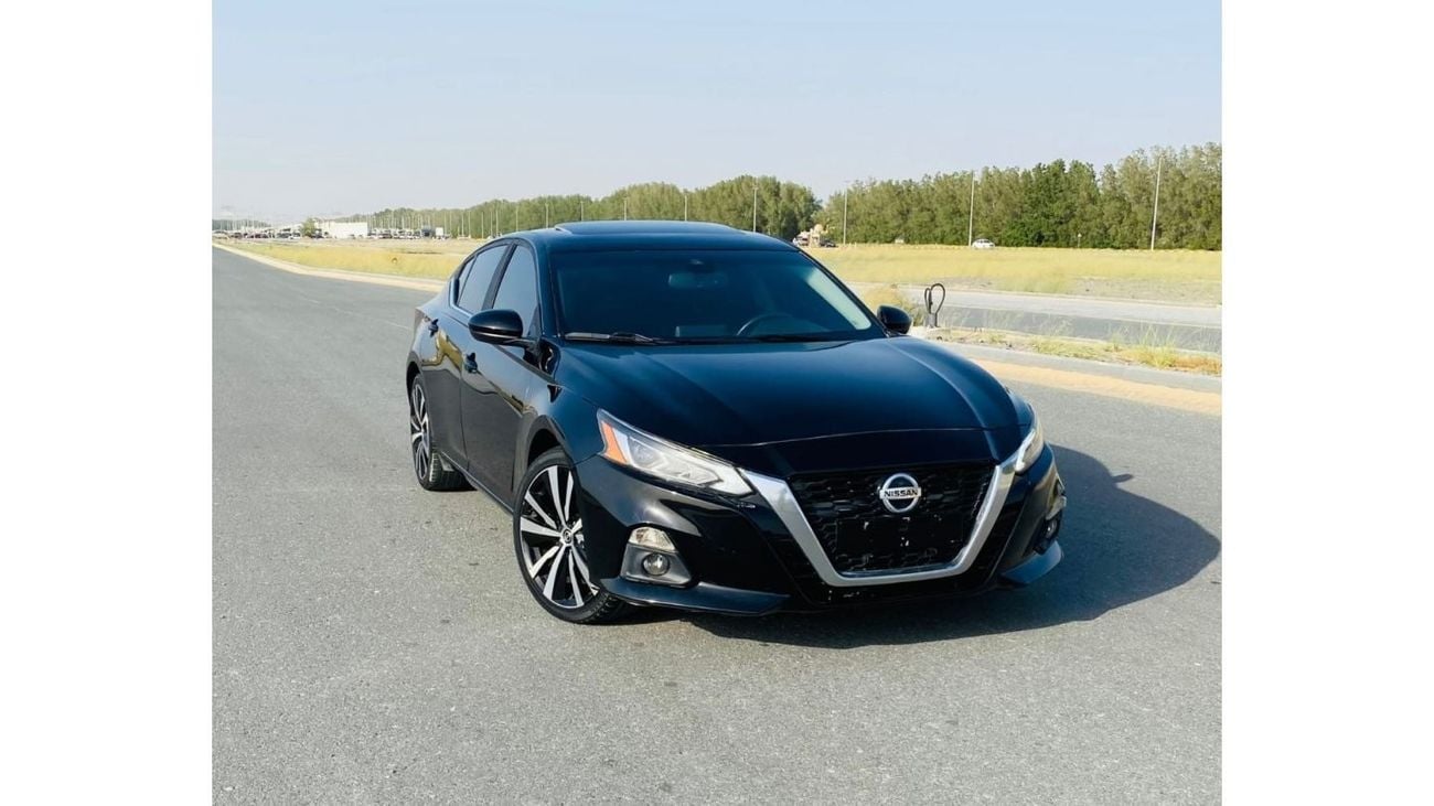 Used Nissan Altima Sport Good condition car 2020 for sale in Dubai - 742724