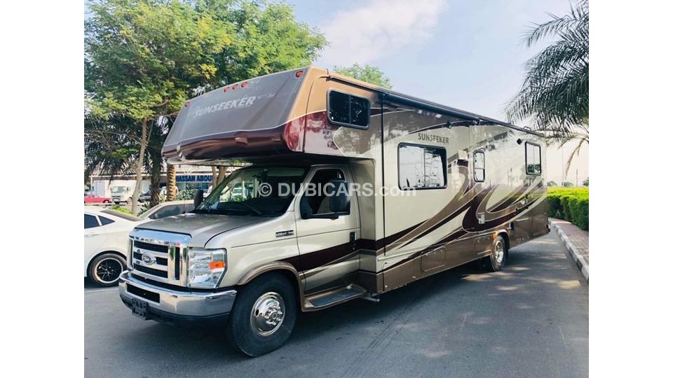 Ford E 450 Sun Seeker for sale: AED 260,000. Brown, 2012