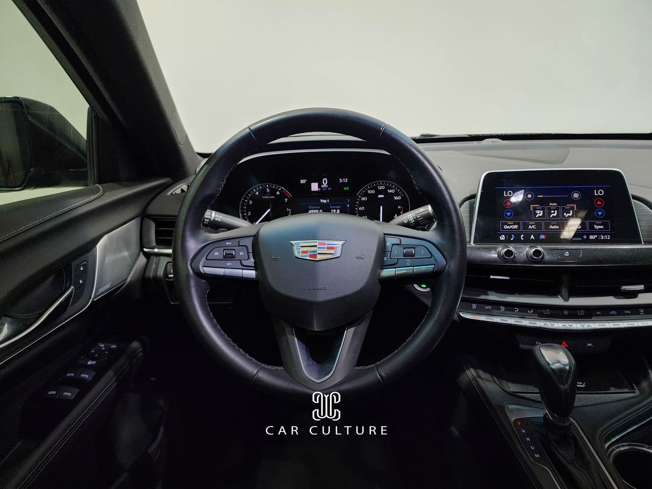 Used Cadillac CT4 CT4 350T 2022 for sale in Dubai - 731582