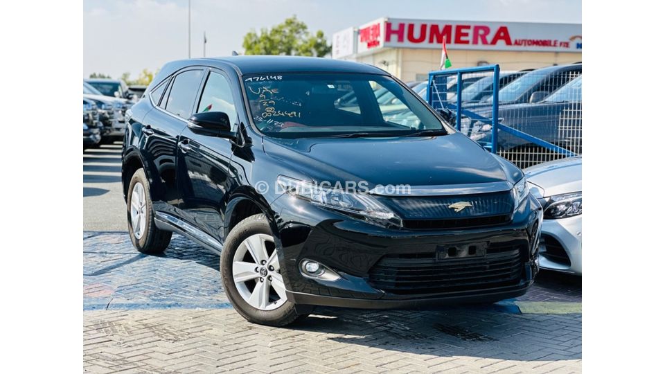 Used Toyota Harrier Toyota Harier 2017 for sale in Dubai - 698262