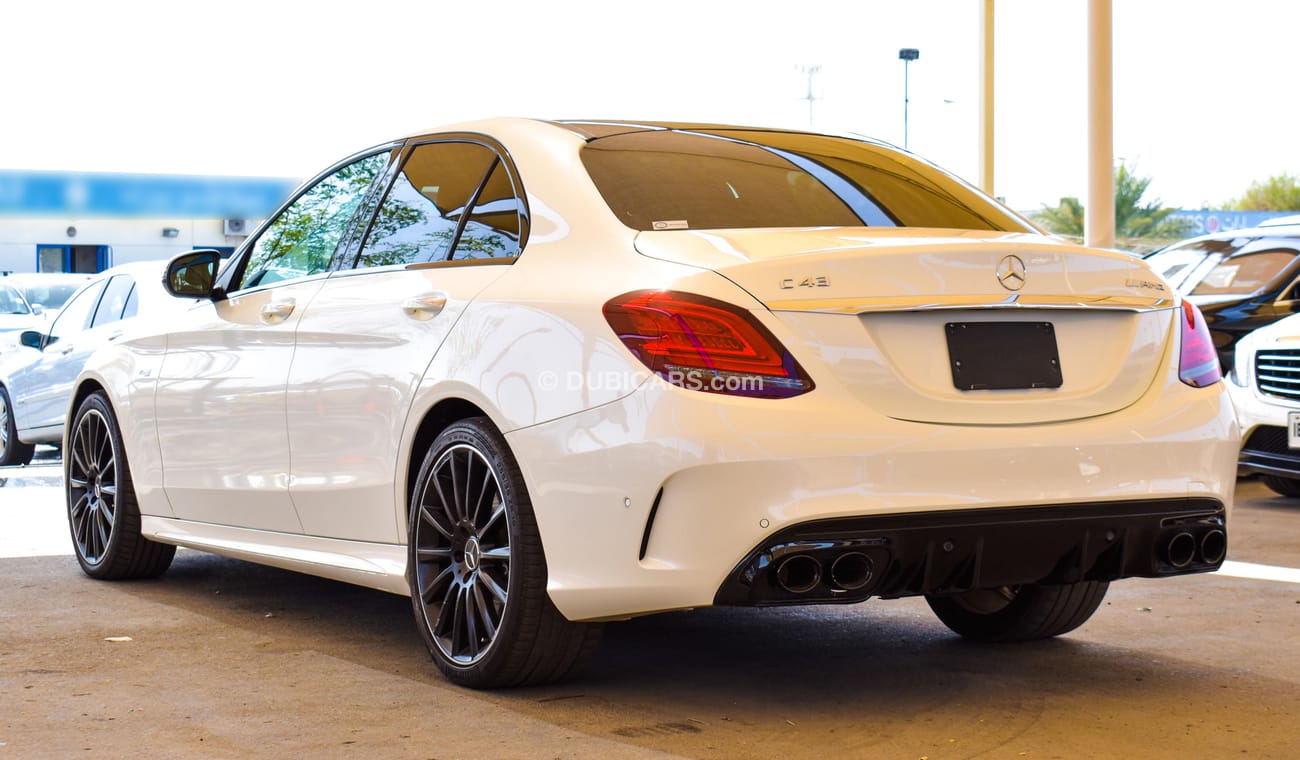 Used Mercedes-Benz C 43 AMG 4 Matic 2018 for sale in Dubai - 585445