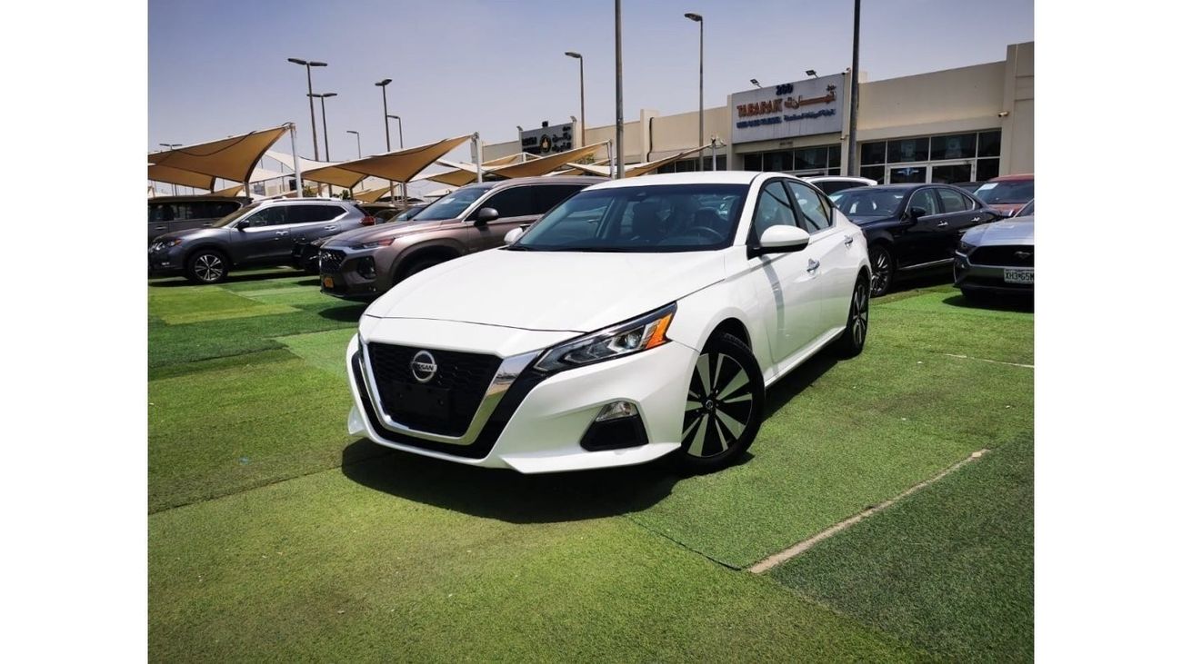 Used Nissan Altima SV Very Clean Car 2021 for sale in Dubai - 758791
