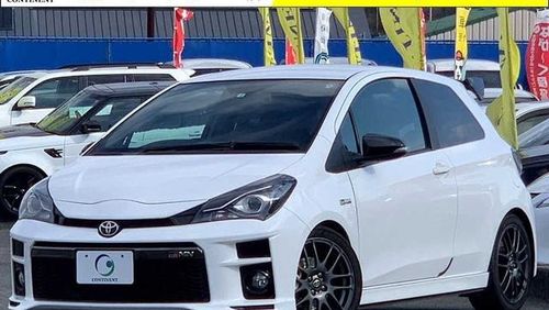 Toyota Vitz Price in UAE, Images, Specs & Features