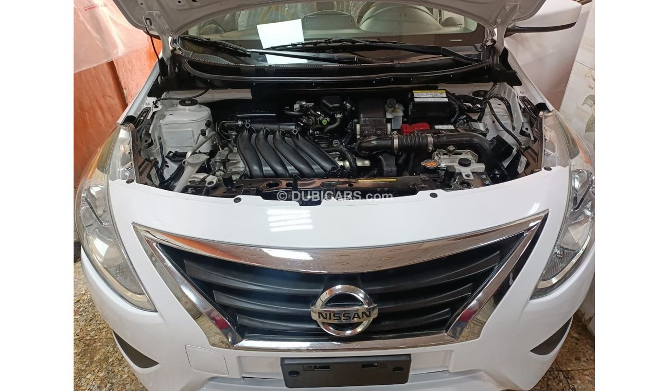 Used Nissan Versa 2018 for sale in Sharjah - 547952