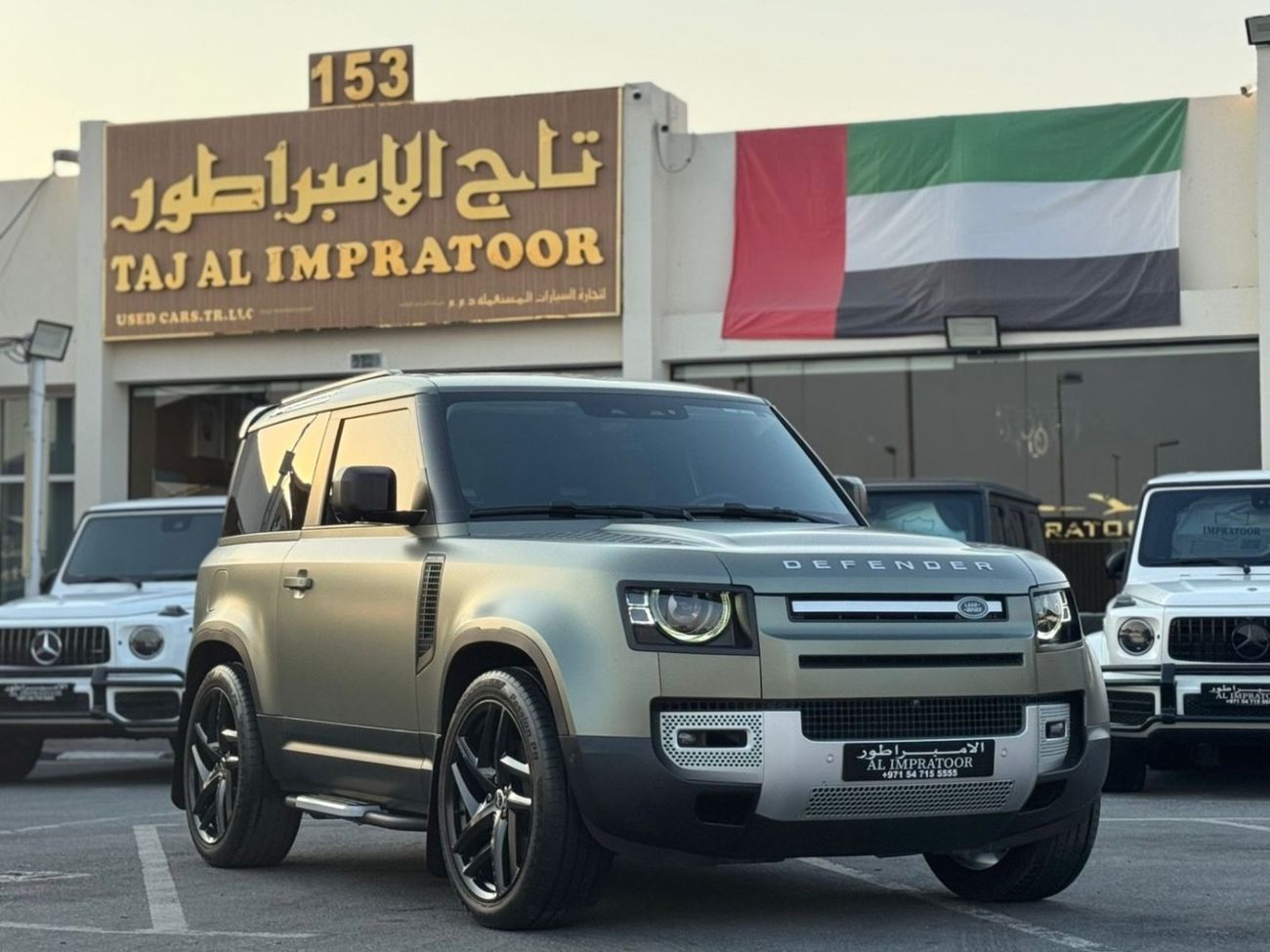 Used Land Rover Defender 90 SE P400 3.0L 2023 for sale in Sharjah - 820983