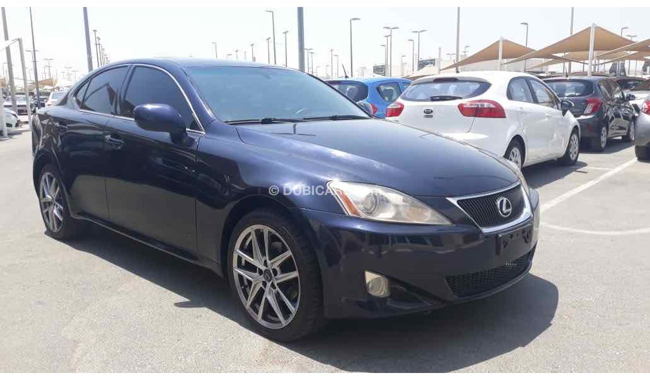 Used Lexus IS250 2007 for sale in Sharjah - 259710